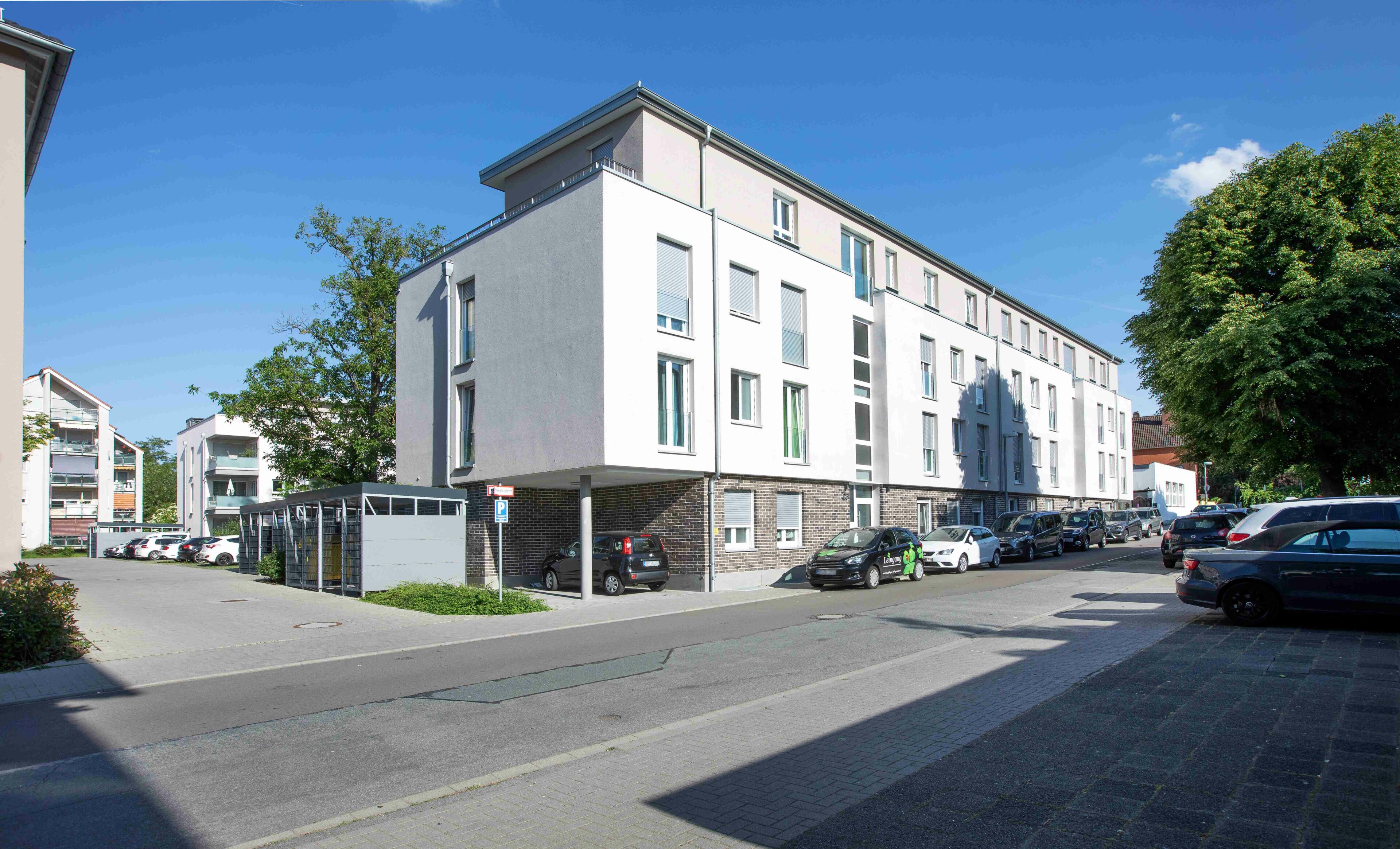 Albert Einstein Str 1